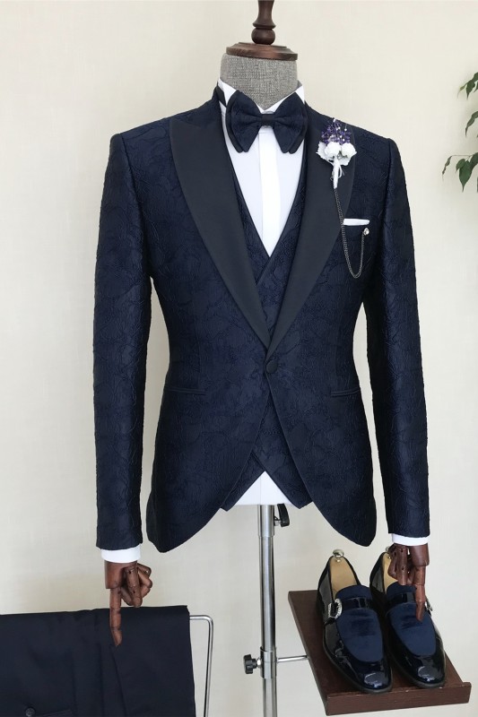 Clark Fancy Navy Blue Jacquard Peaked Lapel Three Pieces Men Suits For Prom