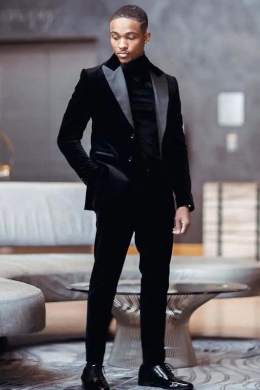 Christ Bespoke Black Peaked Lapel Two Pieces Velvet Prom Suits