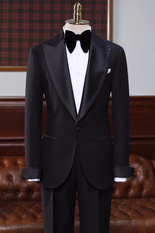 Bowen Fancy Black Peaked Lapel Velvet Prom Suits