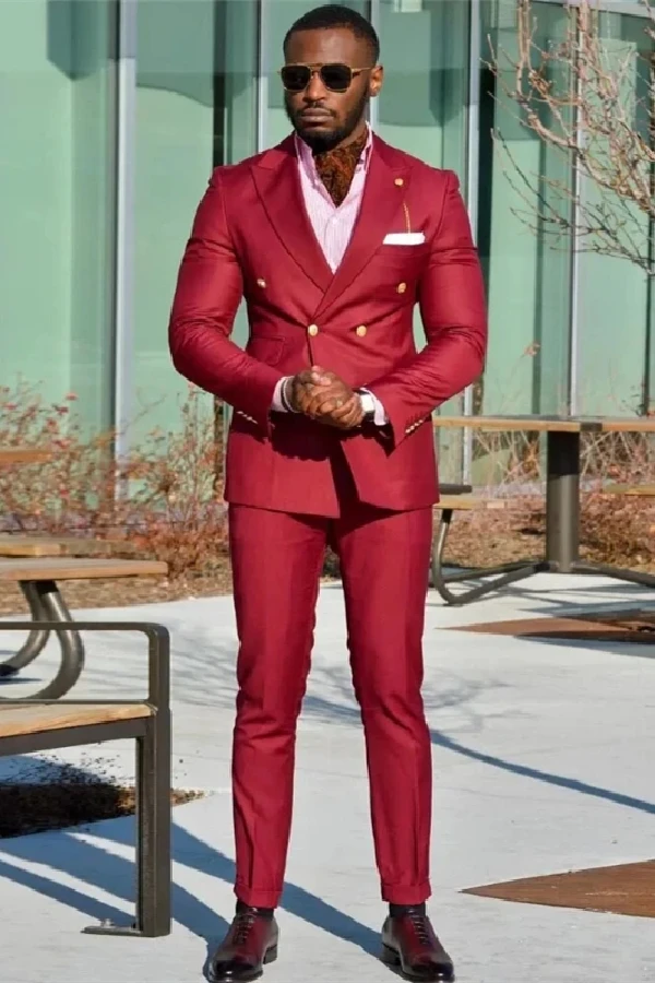 Noah New Arrival Double Breasted Dark Red Close-fitting Men's Prom Suits